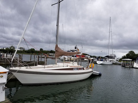 Newport 27S, 1982, Cheboygan, Michigan, sailboat for sale from Sailing ...