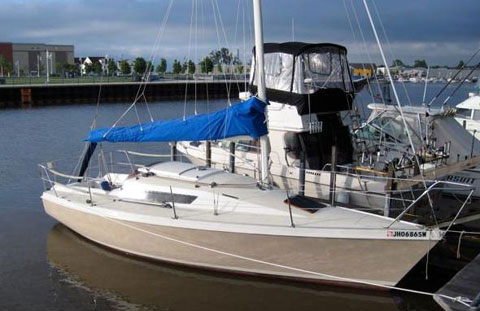 Laser 28, 1985, Sheboygan, Wisconsin, sailboat for sale from Sailing Texas
