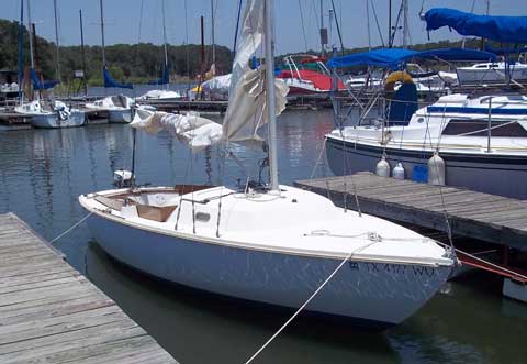 Pearson Ensign, 22', 1969, Lake Lewisville, Oak Point, Texas, sailboat ...