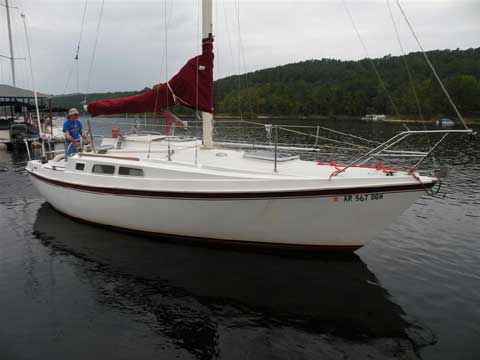 Newport 27, 1988, Hot Springs, Arkansas, sailboat for sale from Sailing ...