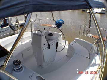 2000 Hunter 310 yacht for sale