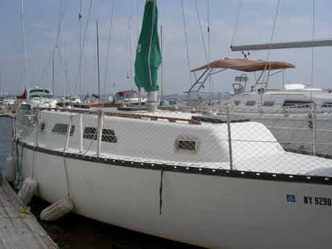 Hunter 33 yacht for sale