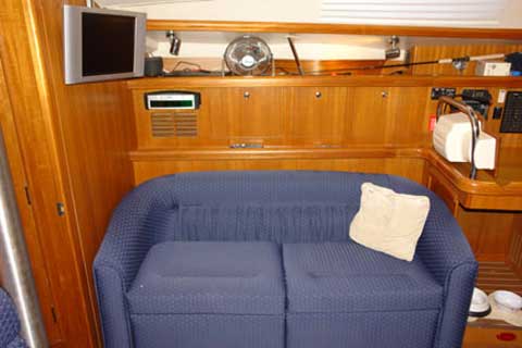 Hunter 460 yacht for sale