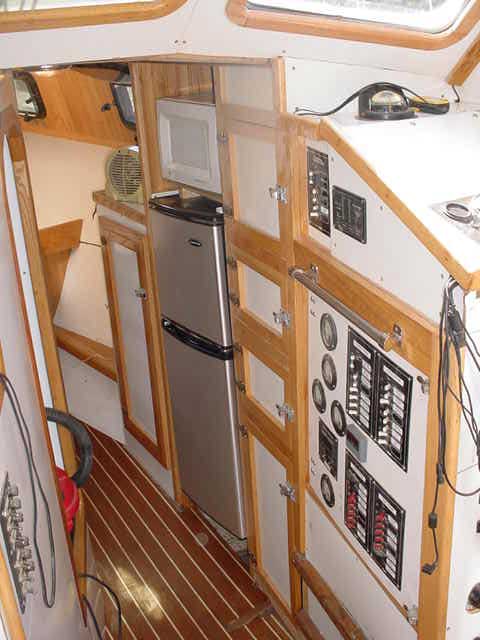 Islander 37 yacht for sale